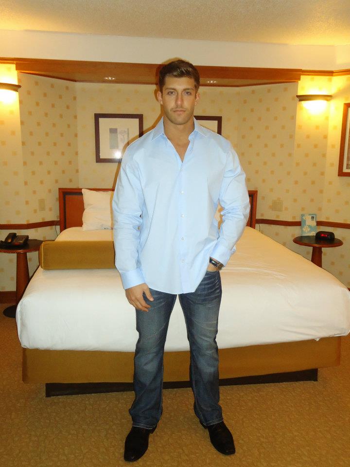 Bodybuilding Junction: Hot Abs Model Jay Amato