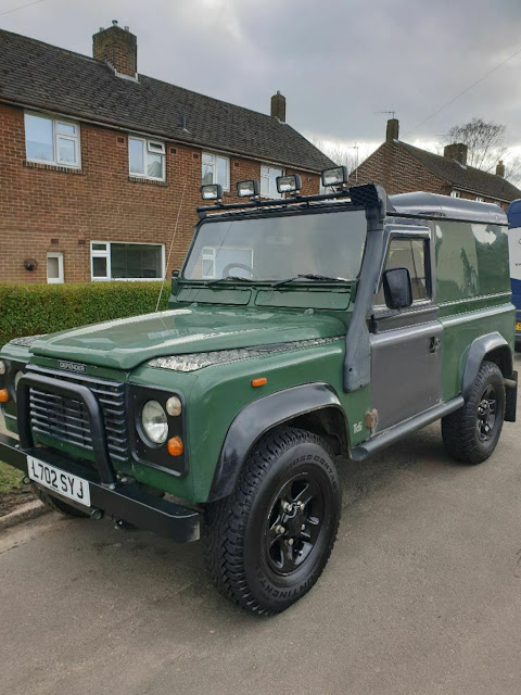 Landrover Defender: Land Rover Defender 200 TDI