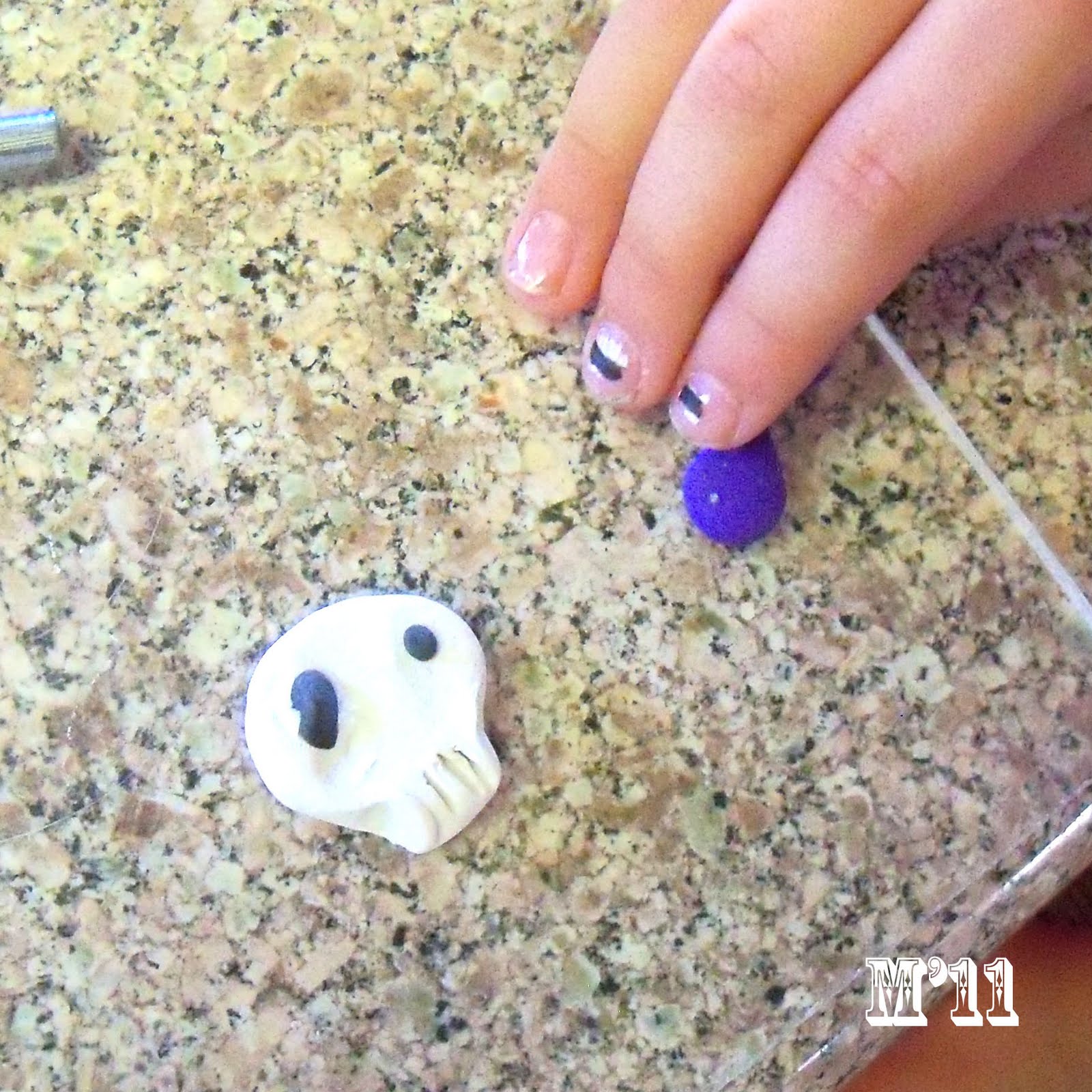 living with threemoonbabies: Polymer Clay Spiderweb and Skull Tutorials