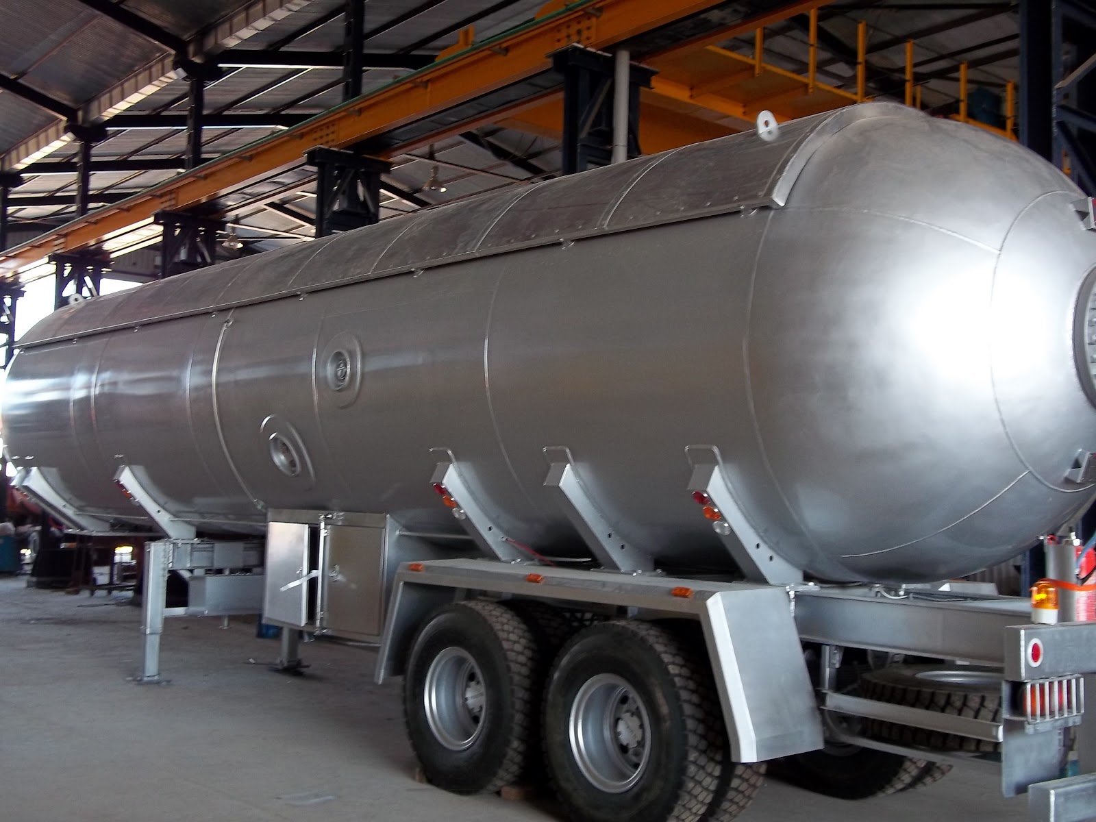 LPG TANK - BNH GAS TANKS: LPG Semi Trailer Tanker