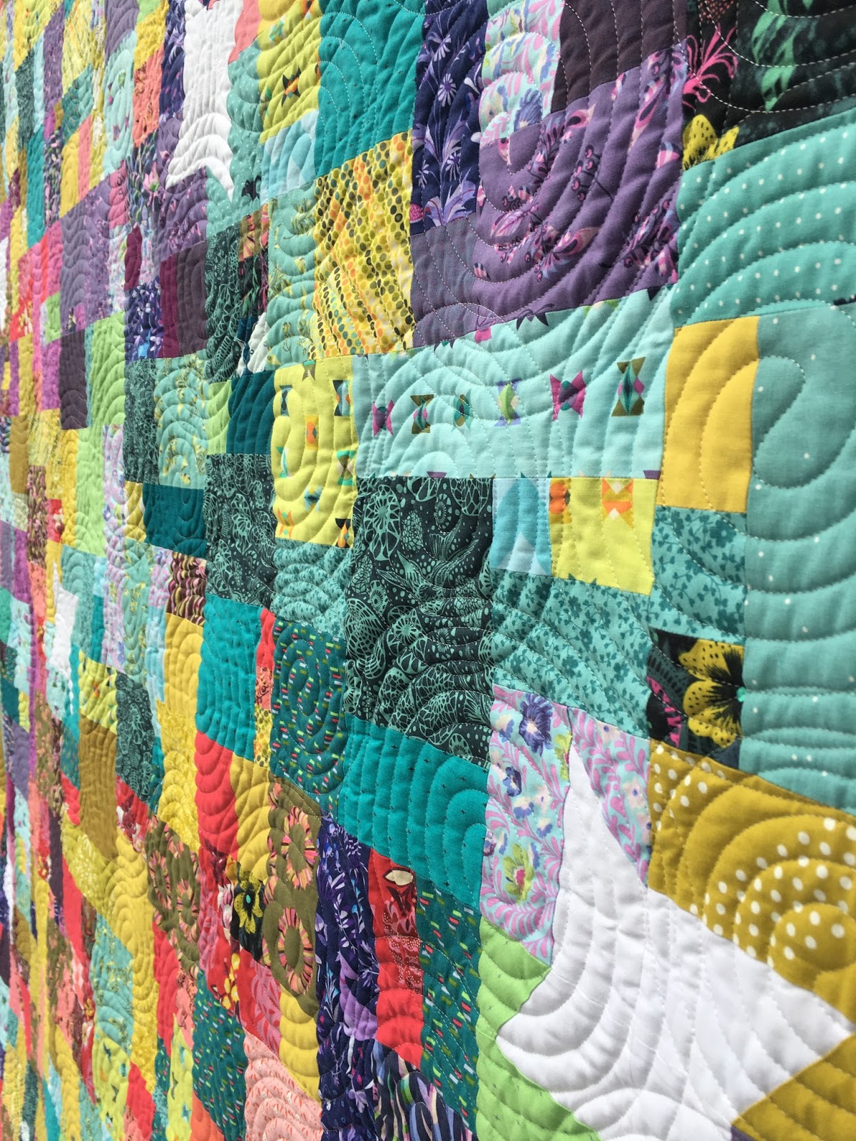 Quilt Pattern: Starbright - BRIAR HILL DESIGNS