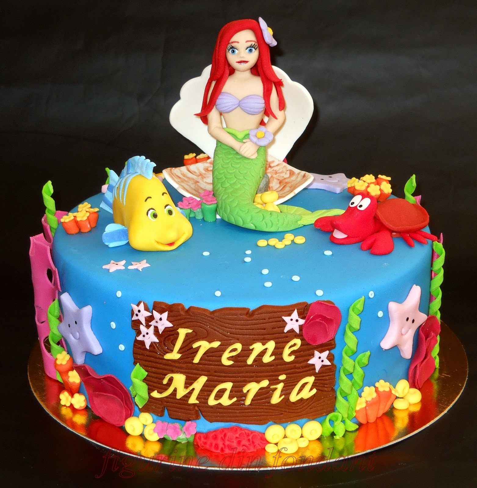 Torturi din Fondant: Tort cu Ariel, mica sirenă