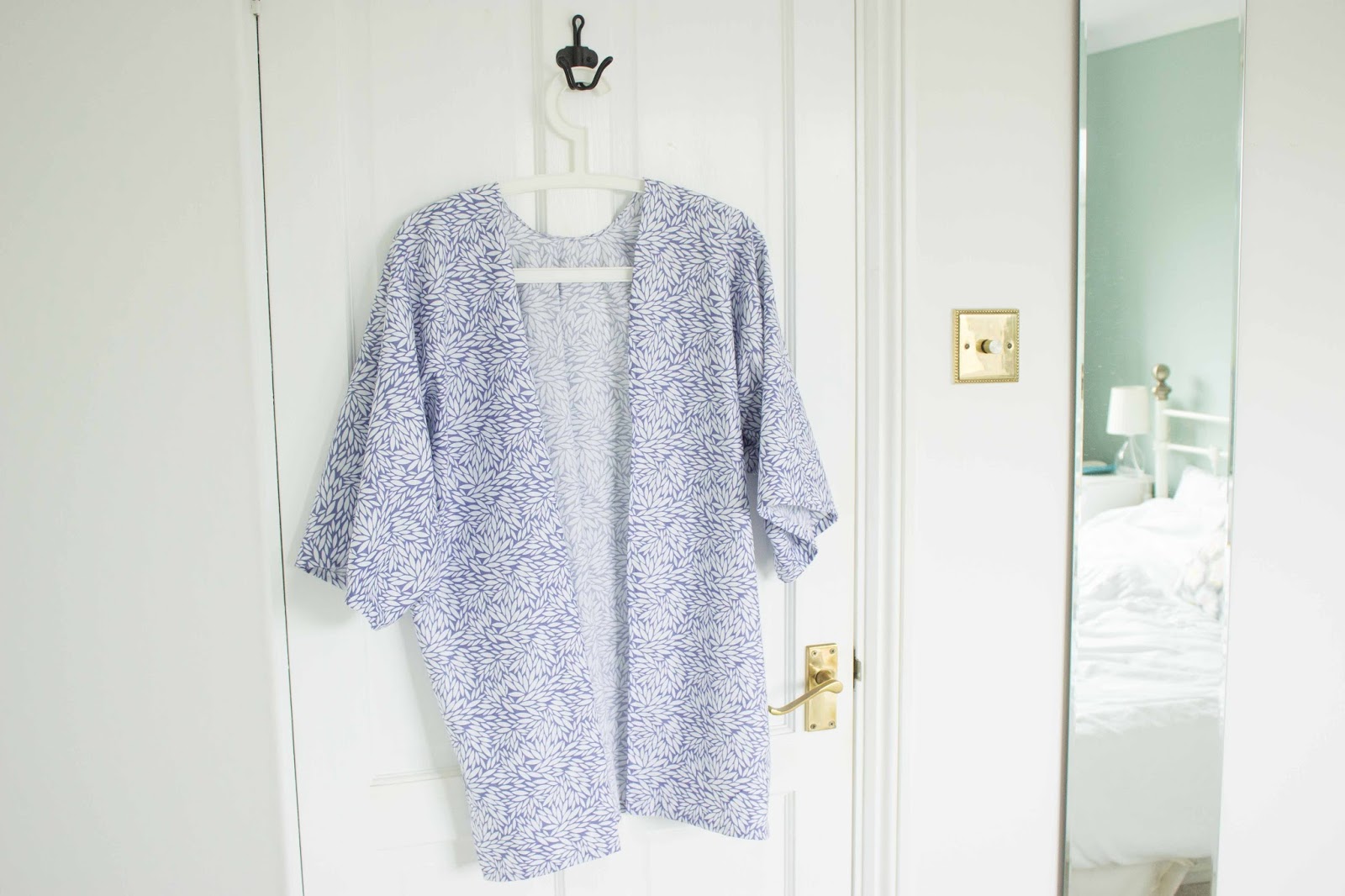floral and feather: Easy kimono DIY*