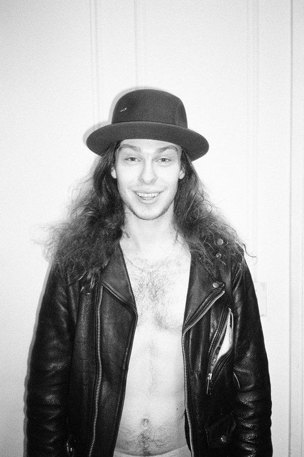 .: Lakutis in the house!