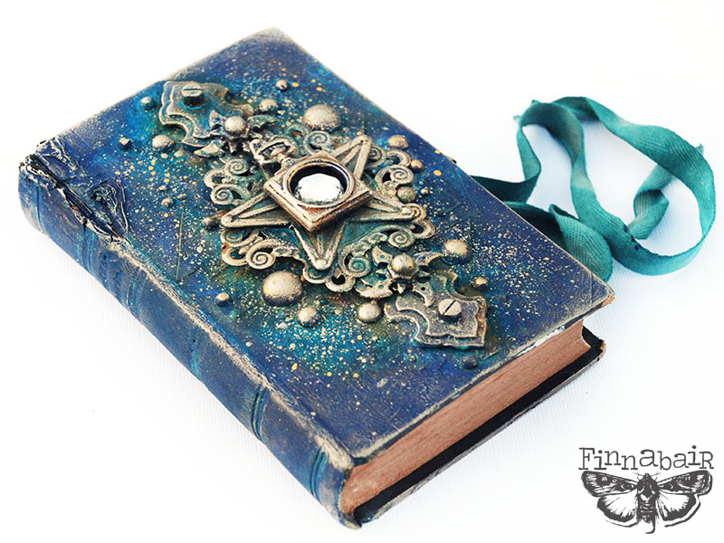 Finnabair: Book of Magic - Altered Vintage Book