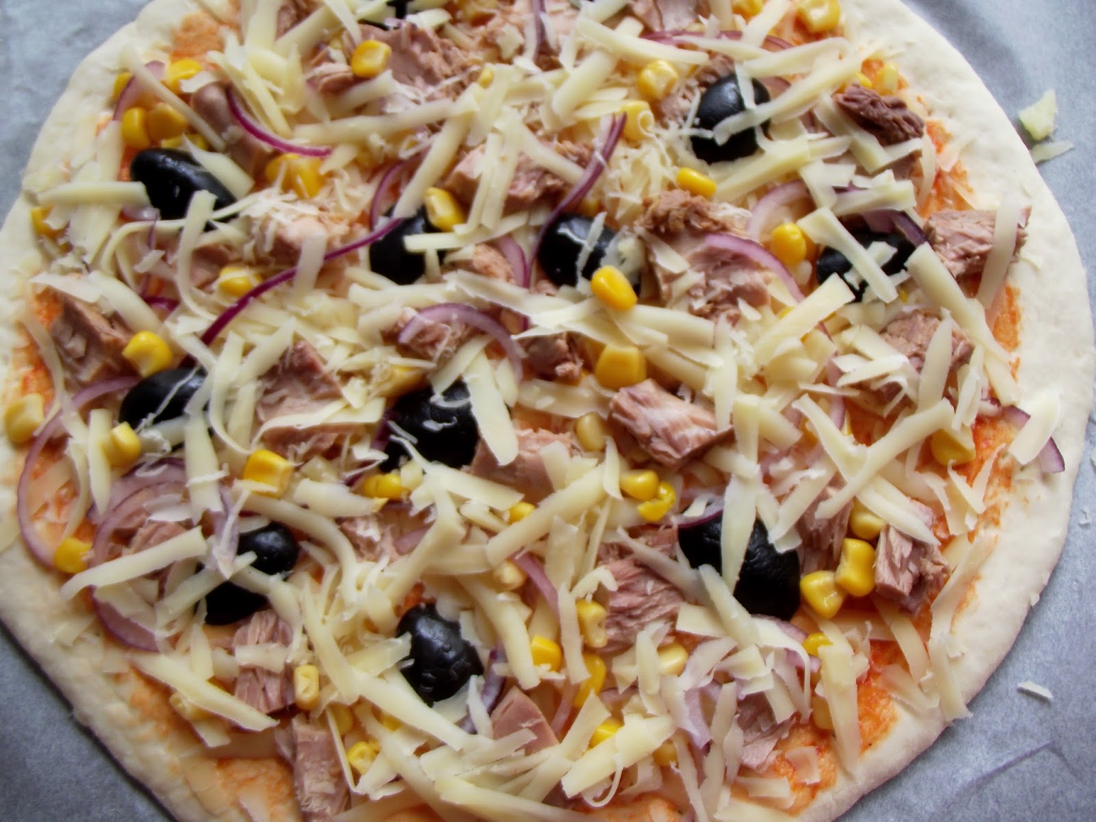 Pizza cu ton - CAIETUL CU RETETE
