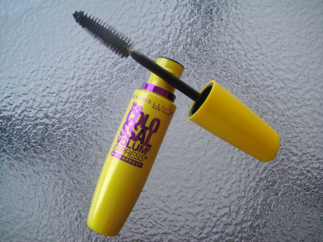 Nadilux: Rimel Maybelline The Colossal