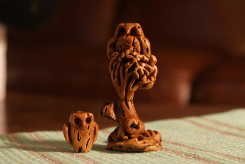 My Owl Barn: Peach Pit Carving