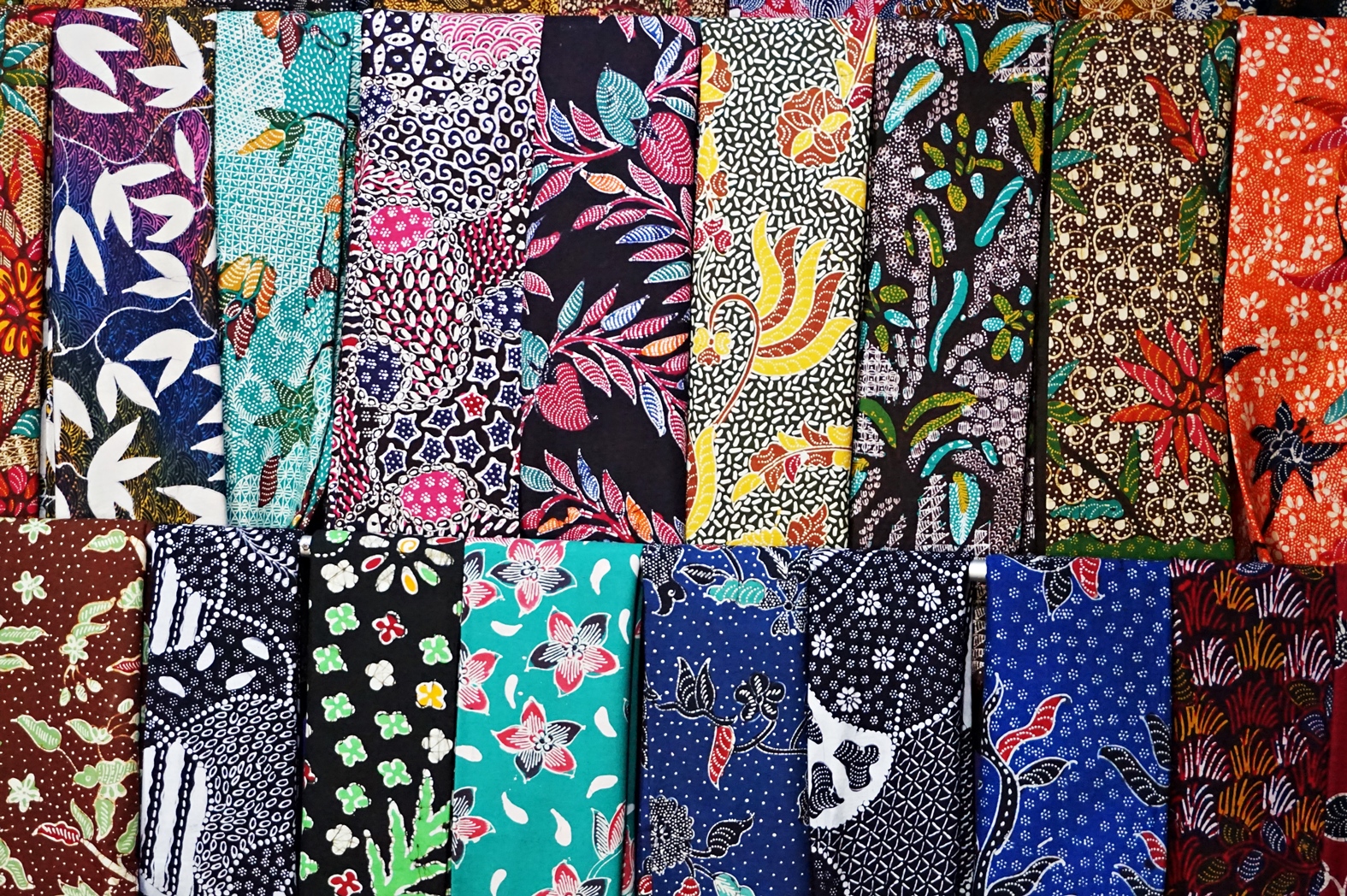 Berburu Batik Pamekasan Di Kios Batik Pasar 17 Agustus Pamekasan ...