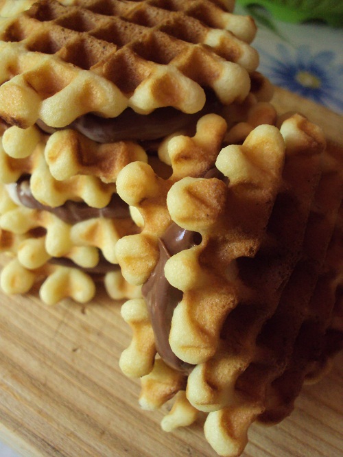 Cristina's world: Faguri cu crema de ciocolata