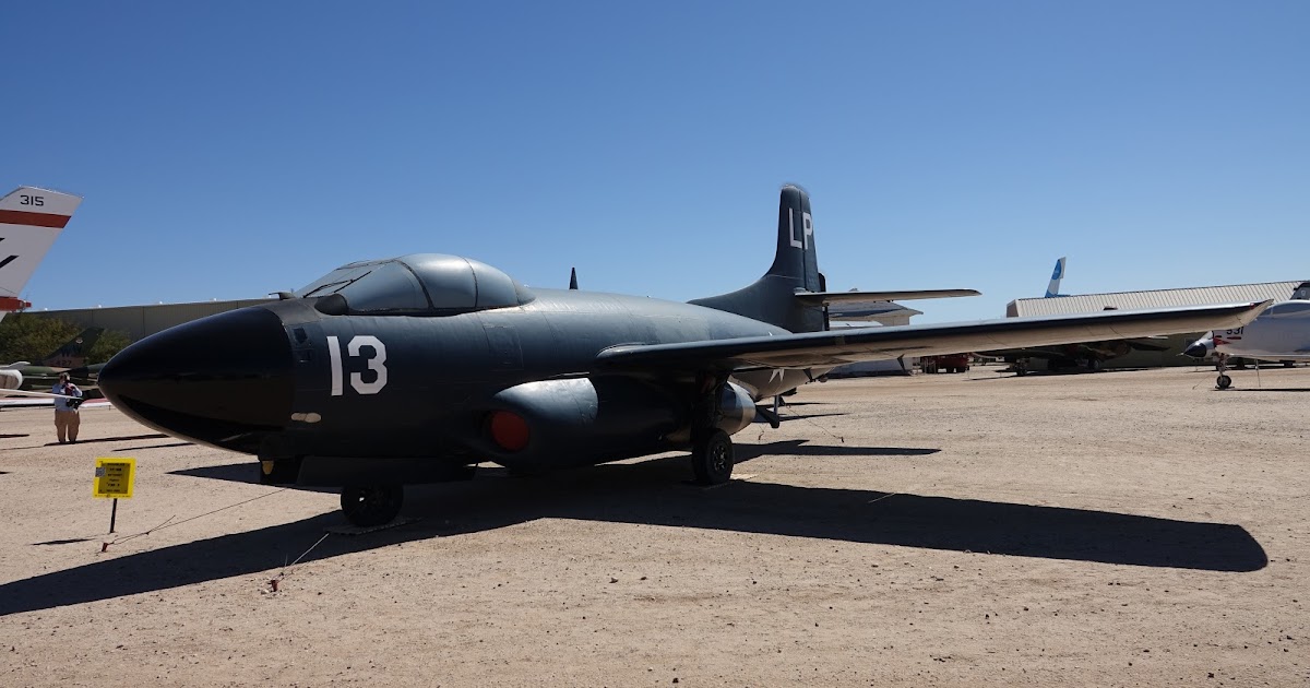 Blair's 軍事,警察及消防攝影: DOUGLAS TF-10B SKYKNIGHT 空中之鎚