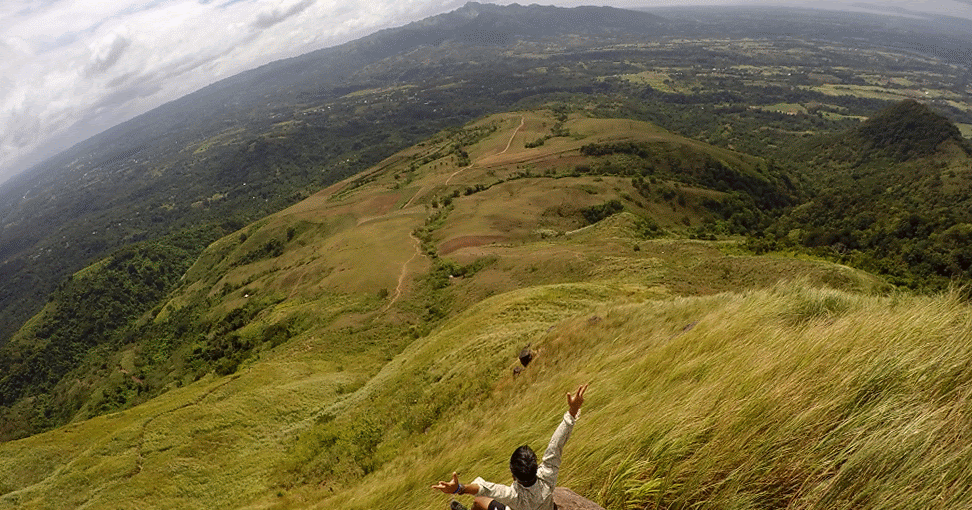 Hiking Guide to Mt. Talamitam - Mt. Apayang - moredantravels