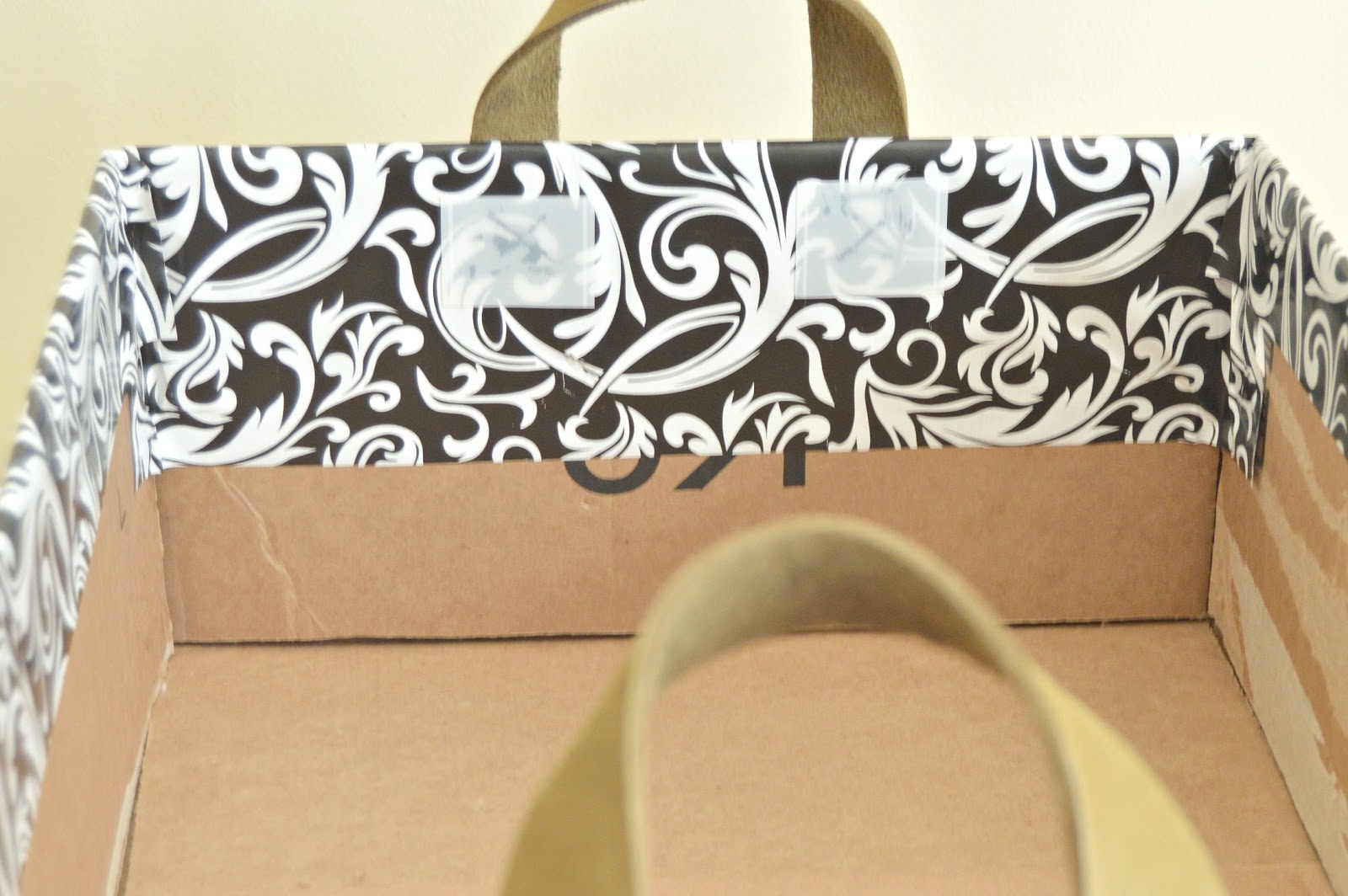 Vikalpah: DIY Baskets (2 ways) from Shipping boxes