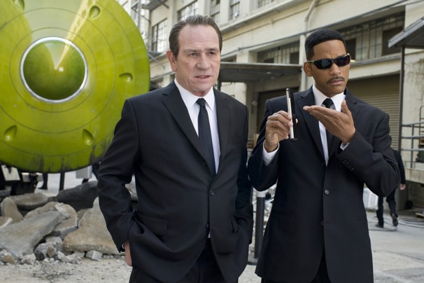 Aylmer to Zazzoo and Beyond: Men In Black 3 - Review