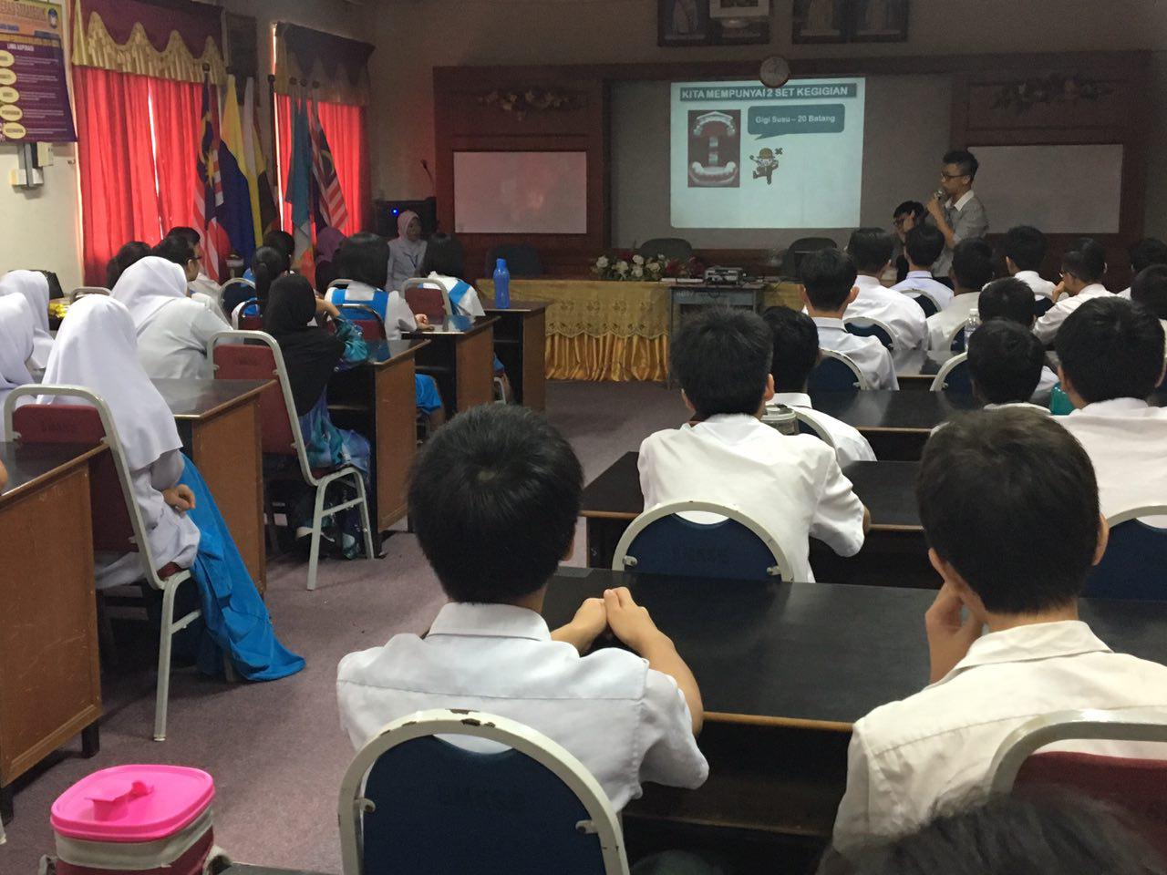 Pusat Sumber Sekolah SMK SIMPANG EMPAT: Ceramah Kesihatan Gigi