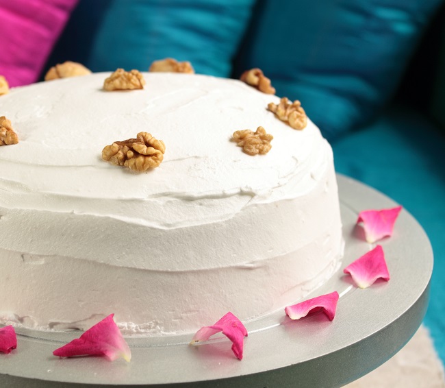 Walnut Cake with American Frosting | Baking YummiesBakingyummies ...