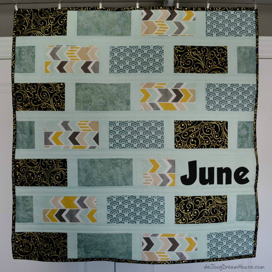 de Jong Dream House: Quilt #46 :: Baby June's Bricks