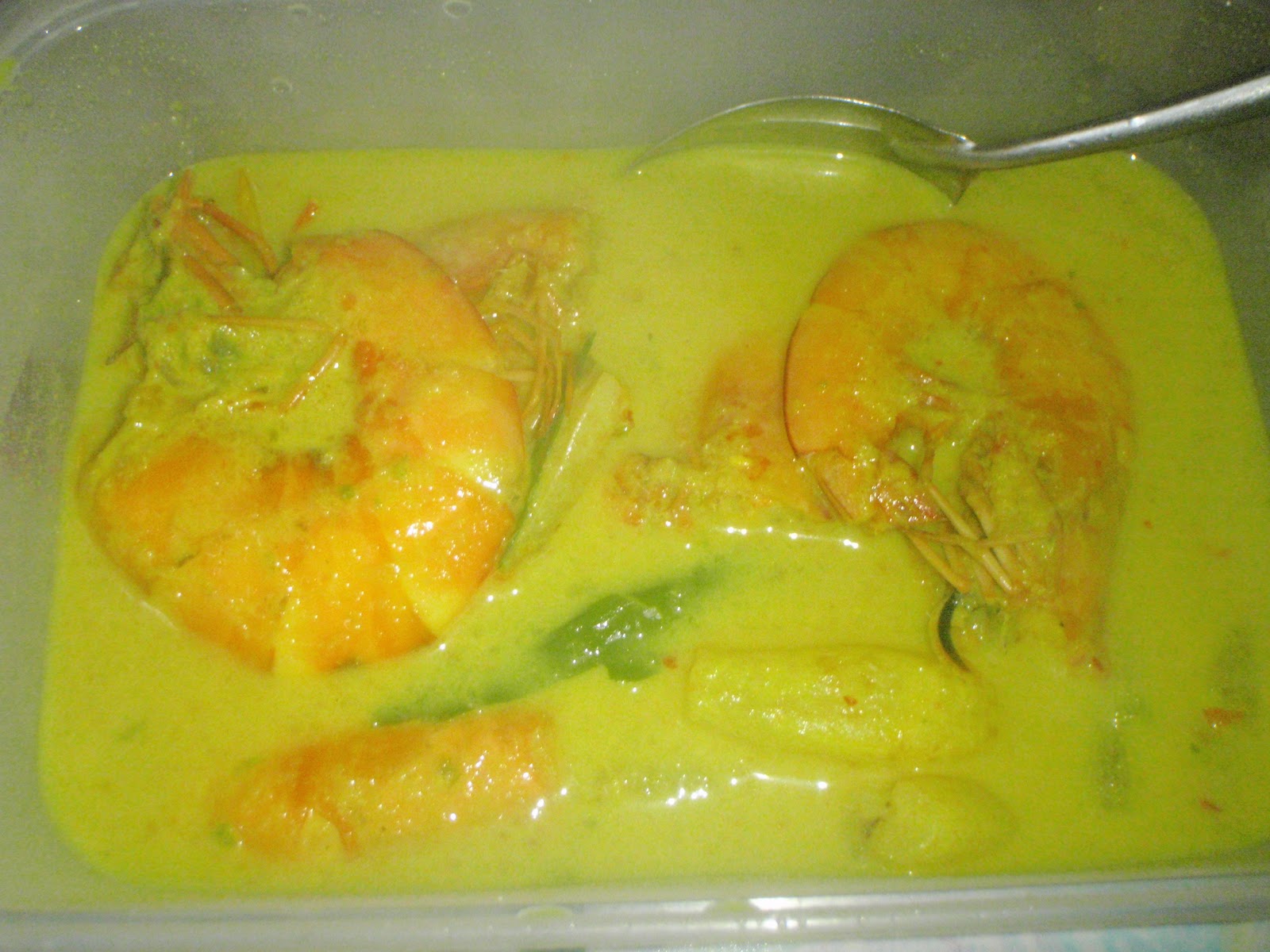 Cheq Da: Gulai Kuning Udang dengan Belimbing Buluh....,,