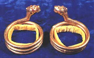 A.M.P: ISTIADAT PERTABALAN JIN (TABAL JIN)