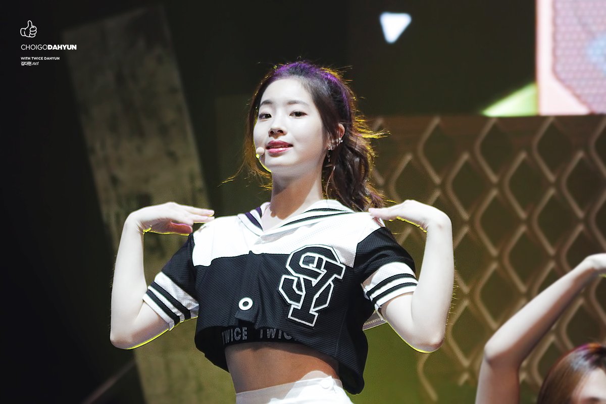 Joe's Twice Photo Blog: Aug,18 JYP Trainee showcase 2016(TWICE ...