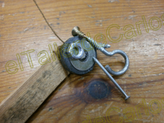 elTallerdeCarlos: Iman para recoger tornillos y piezas metálicas.