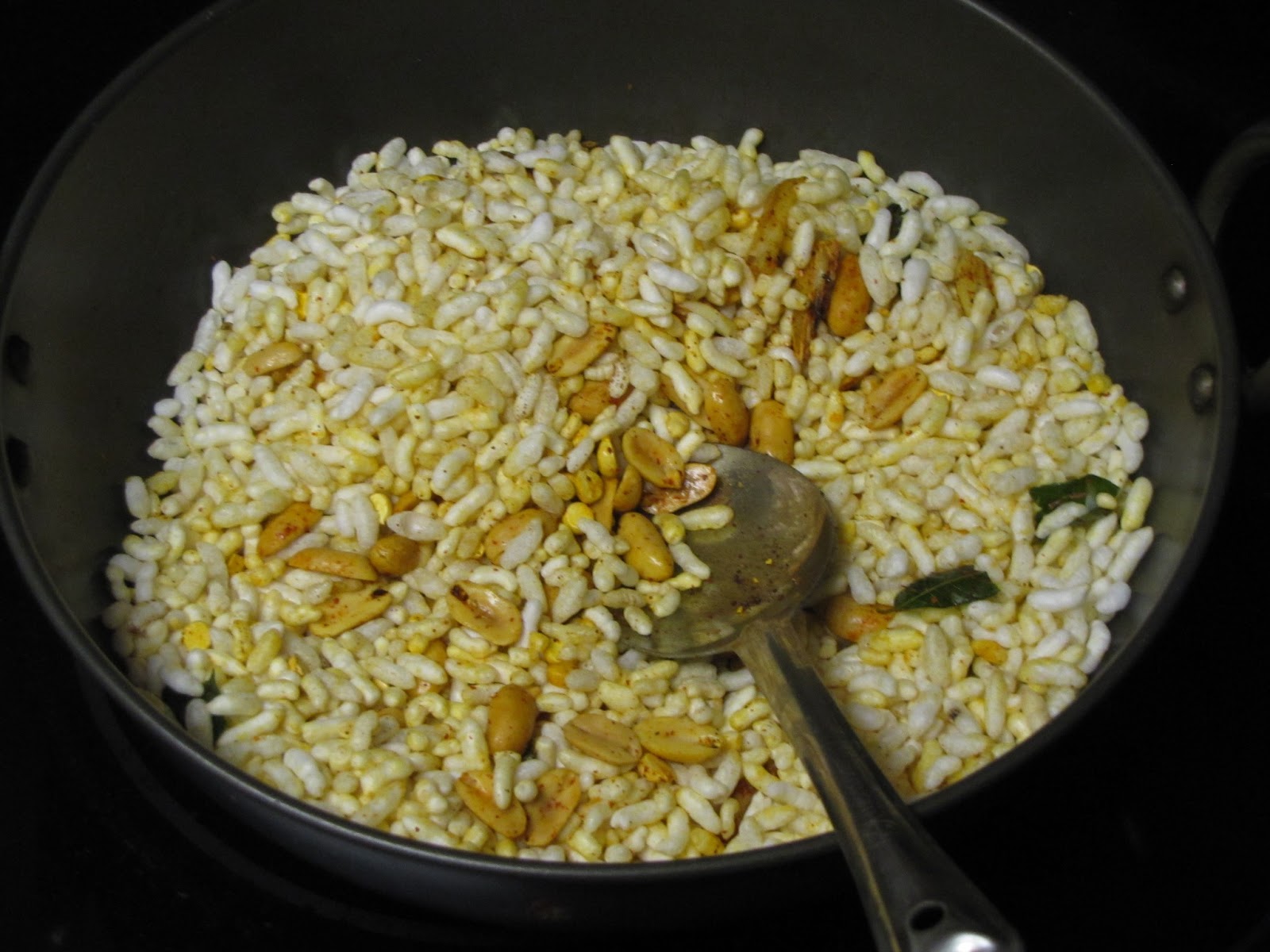 Masala Pori / Puffed Rice |Nithya's Nalabagam