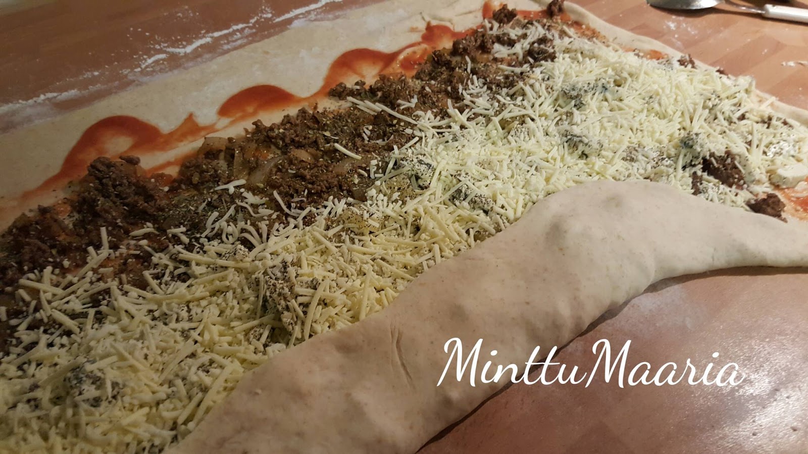 MinttuMaarian leipomukset: Rullapizza