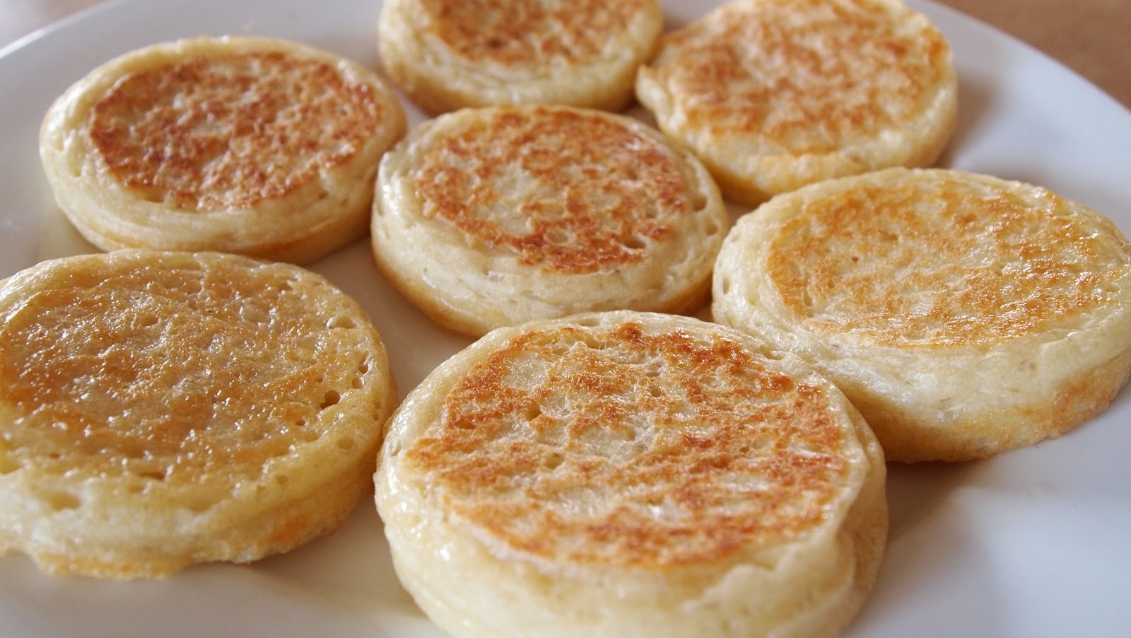 The Bush Gourmand: Crumpets