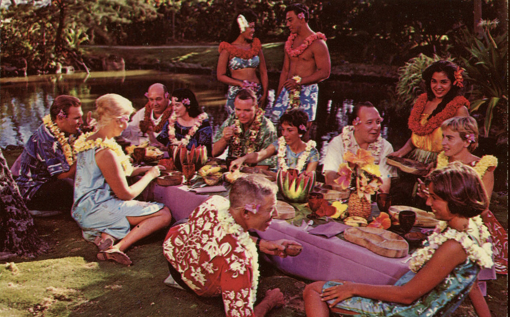 51 Wonderful Postcards That Show Everyday Life of Americans From ...