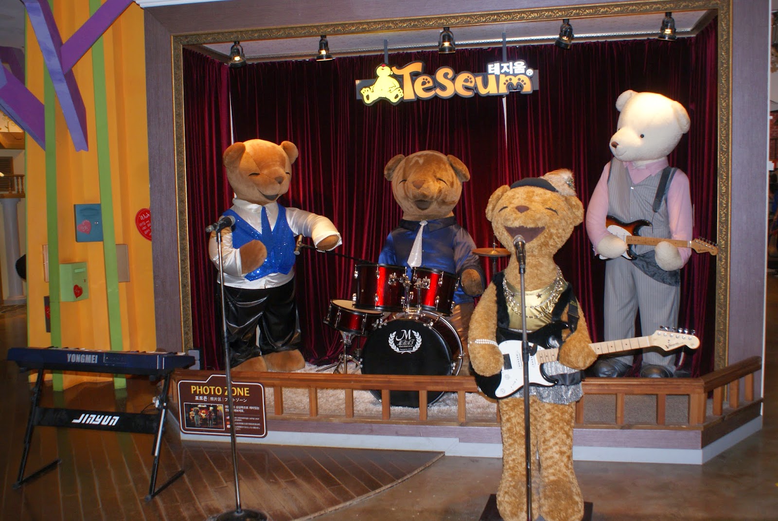 Yauly: Jeju Island-Teddy Bear Safari Museum