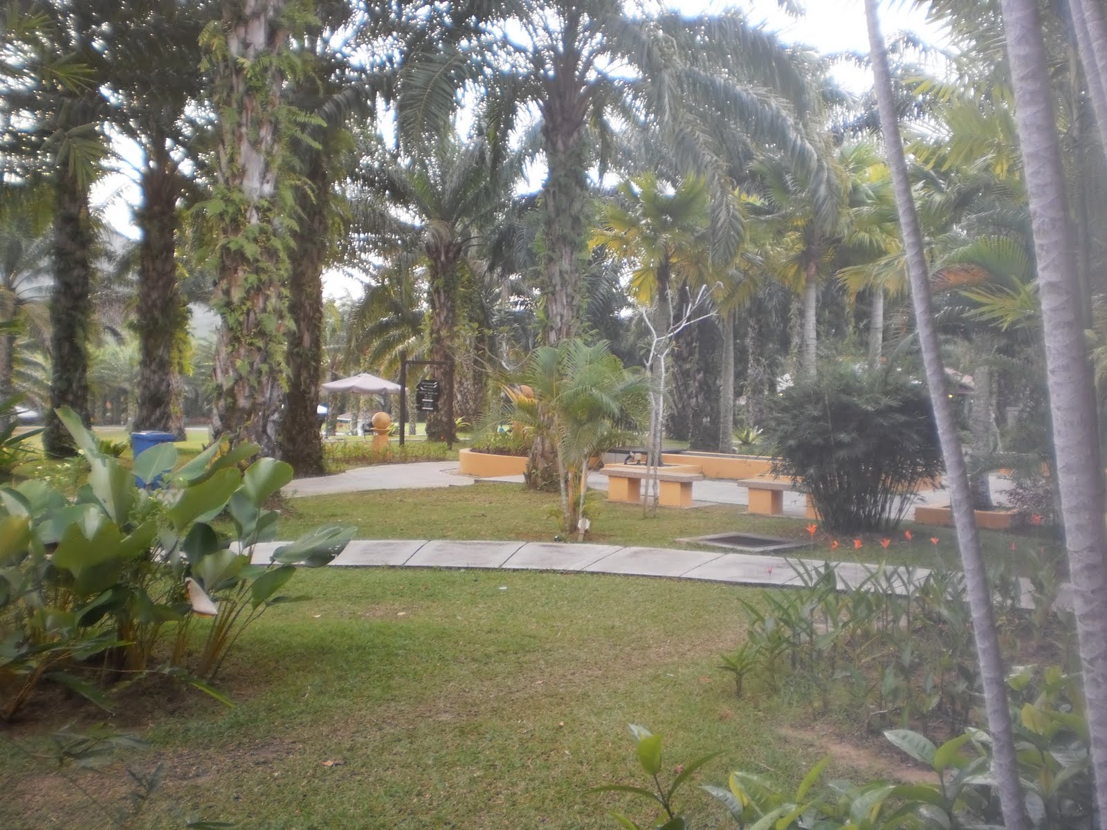 ~~AiMan GrEaT~~: Felda Residence Hot Springs, Sungkai, Perak