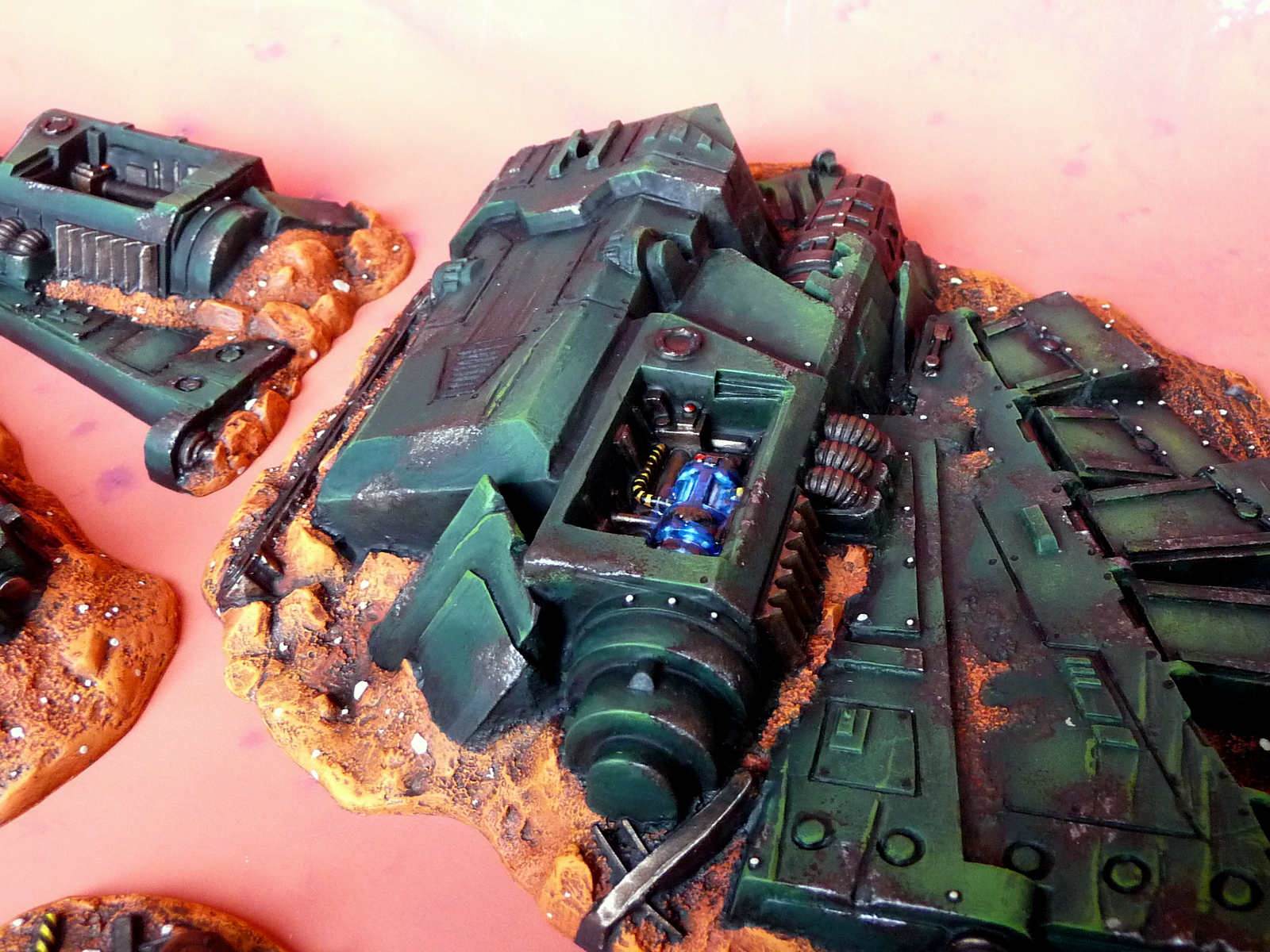 Confessions of a 40k addict: Dark Angels - Crashed Aquila Lander TO DONE!