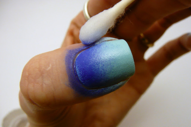 Casa de Polish: Gradient Nail Tutorial