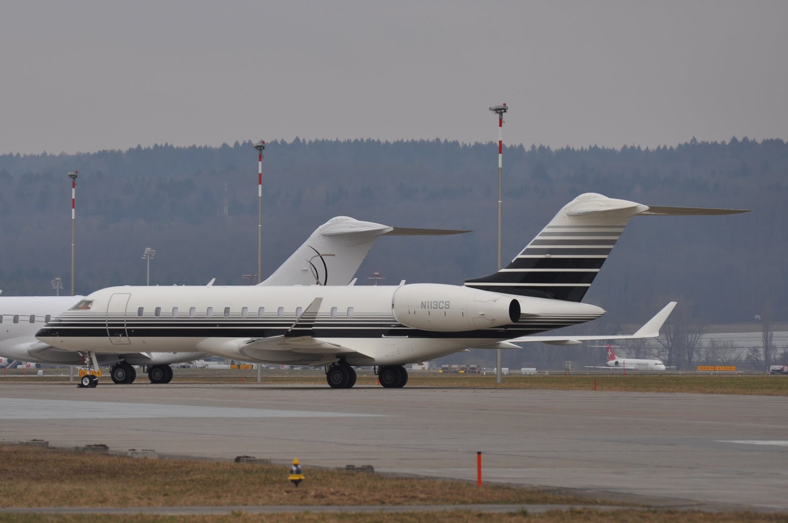 Flypictures: N113CS / Global Express XRS / Bombardier Aerospace Corp.