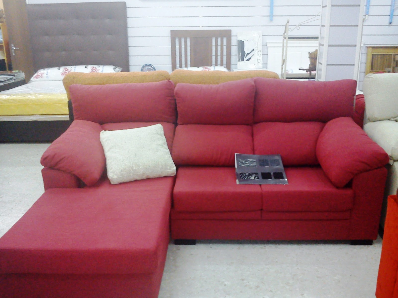 SOFAS DE PILA: mas sofas