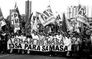 THE ROLE OF ICT IN EDSA (PEOPLE POWER REVOLUTION)