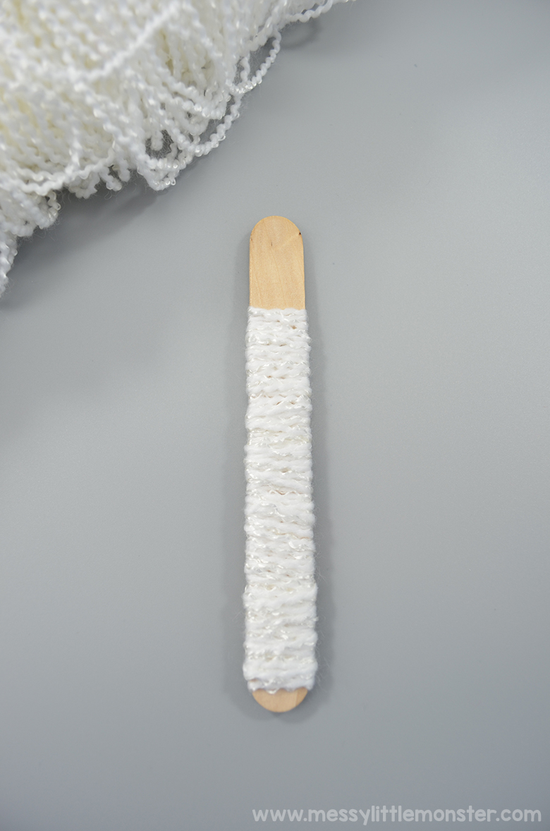 Yarn Angel Ornaments - Easy yarn christmas ornaments - Messy Little Monster