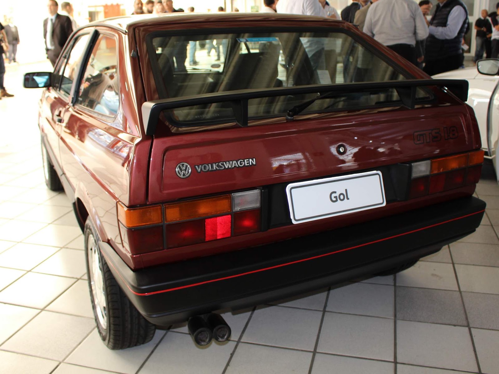 VW Gol GTS 1.8S: vídeos, consumo, desempenho e detalhes