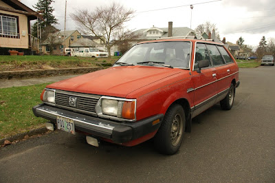 OLD PARKED CARS.: 1981 Subaru GL.