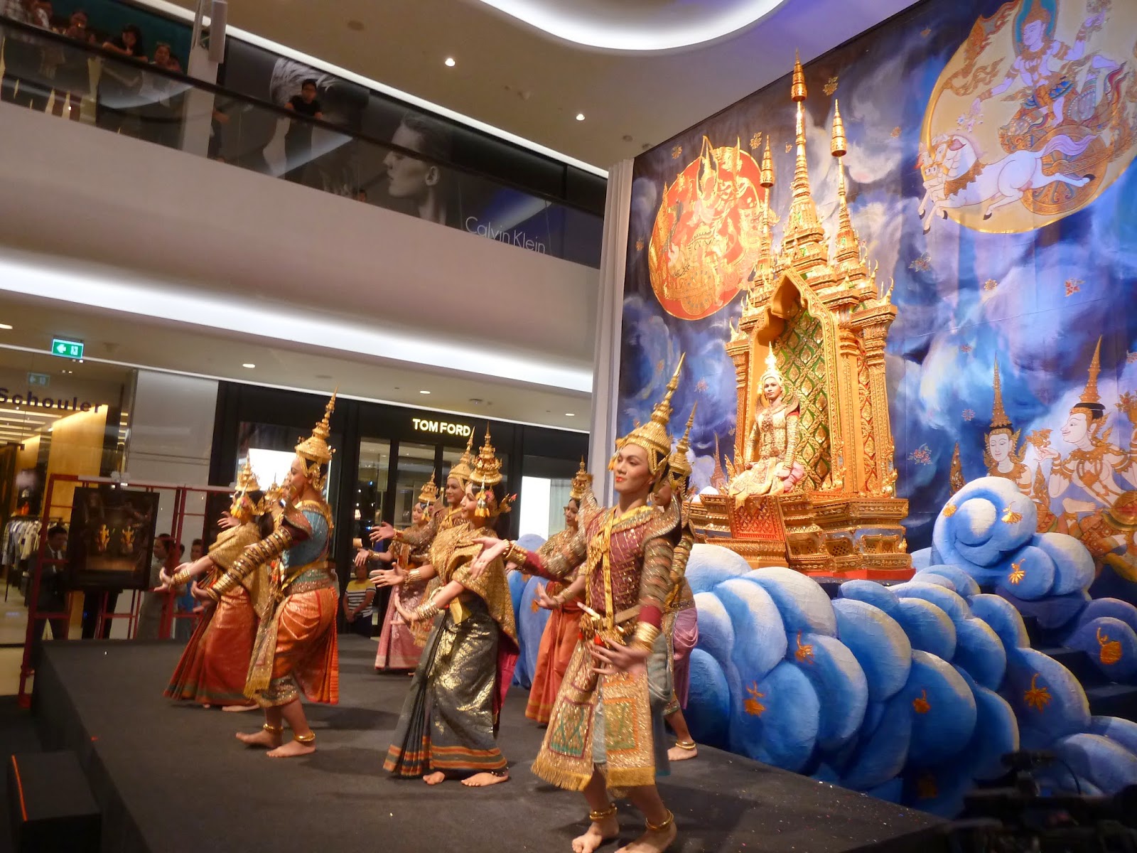 Kee Hua Chee Live!: KHON--THE THAI ROYAL DANCE AND EXHIBITION IS NOW ON ...