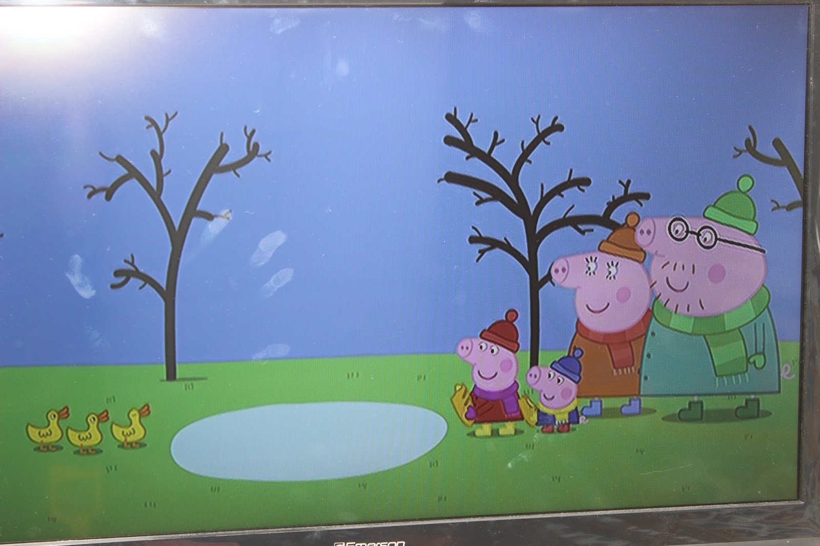 Trying To Go Green: Peppa Pig Cold Winter Day Review & Giveaway