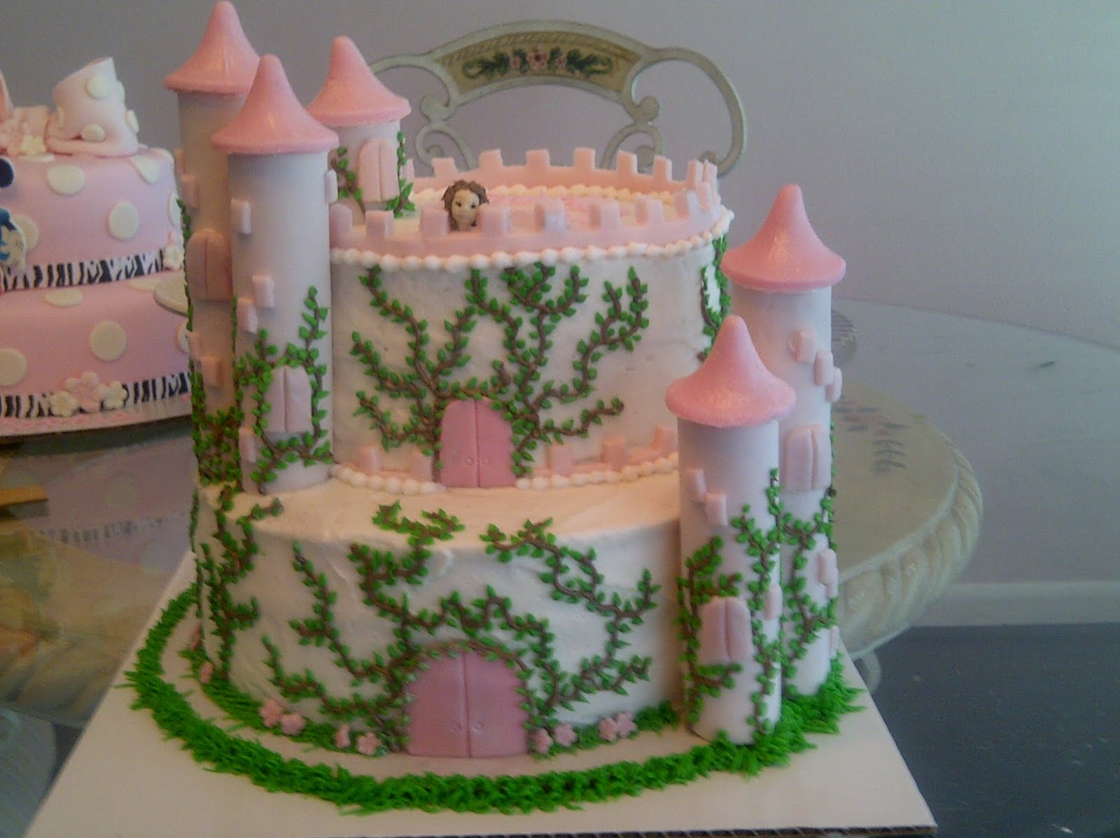 Alamo Sweets. LLC: Castle Cake - 2011