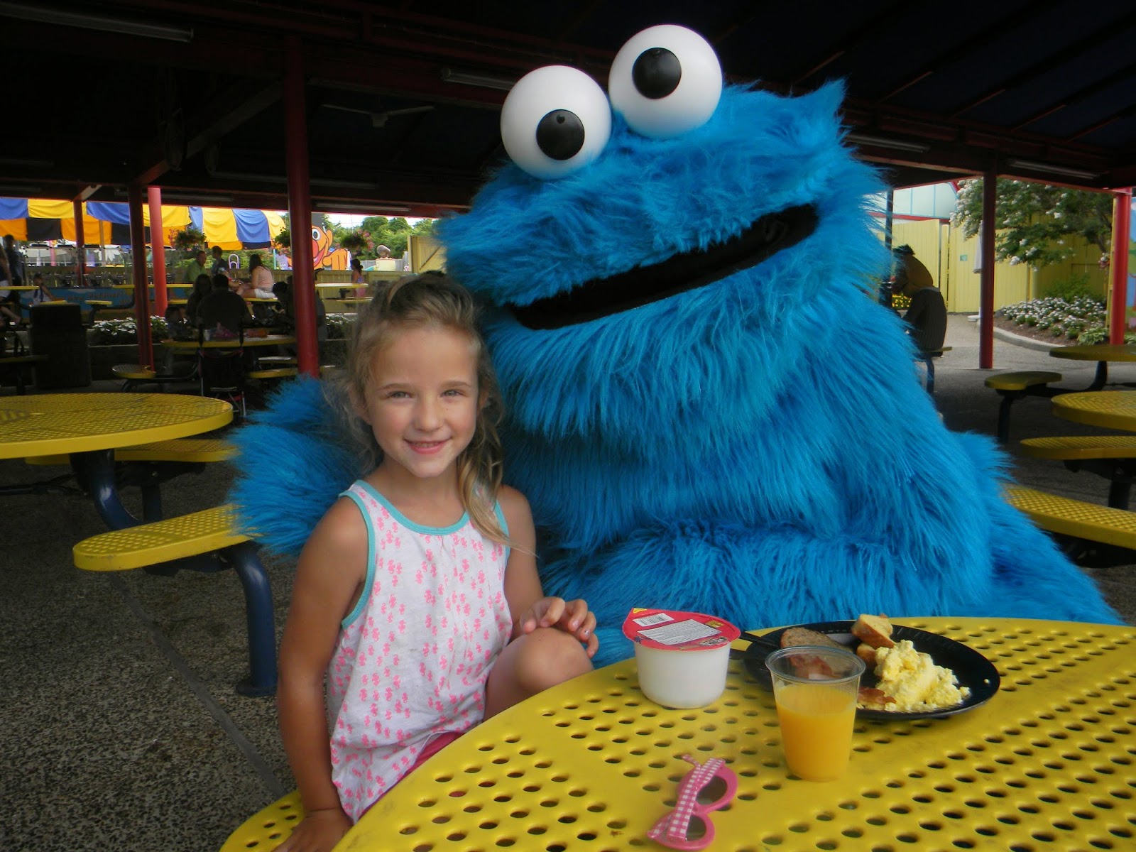 Growing to Four: Vacation Day 2- Sesame Place