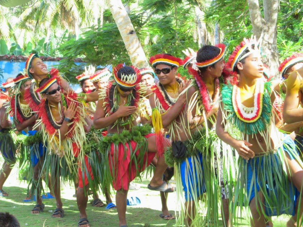 SAILING HELENA: Graduation high school 2014, Woleai, Micronesia.