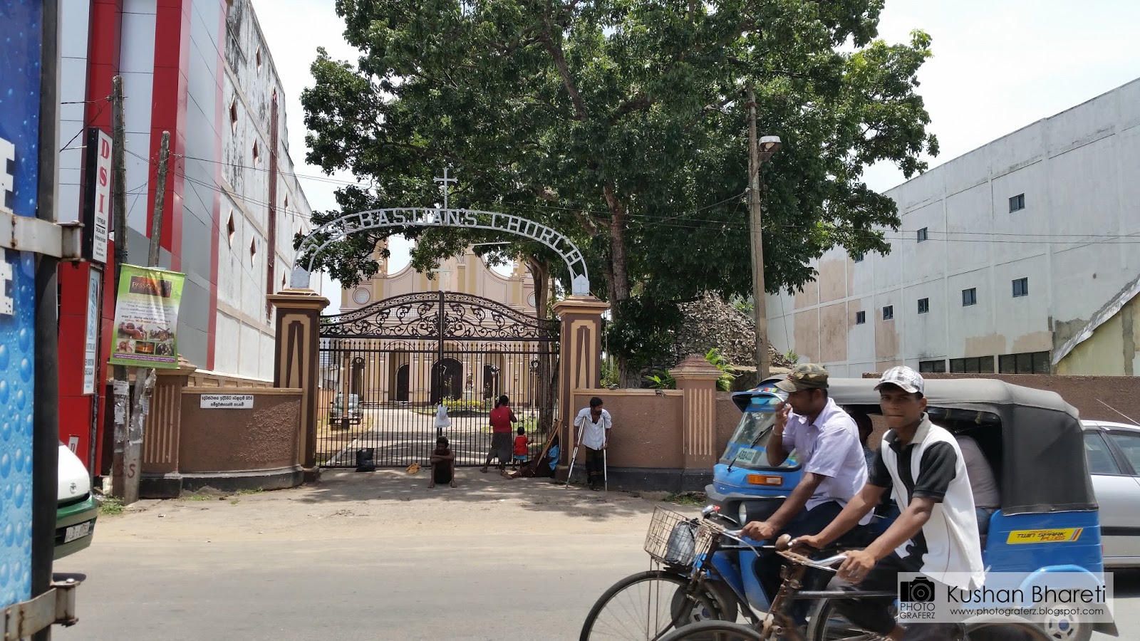 Photograferz: Street View: Moratuwa