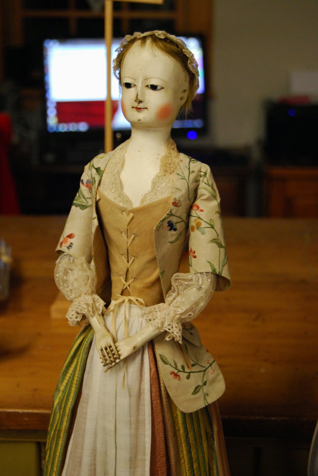 "Babes from the Woods" by Kathy Patterson: 17 1/2" Camilla, hand carved ...