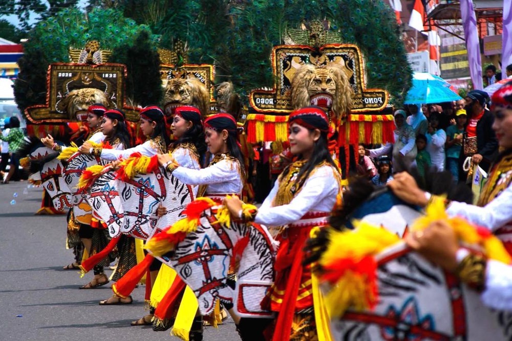 Sikap Apresiatif terhadap Keunikan dan Pesan Moral Seni Teater ...