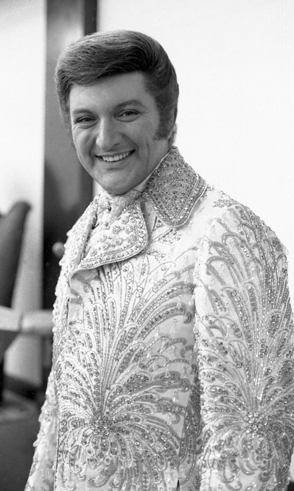 loveisspeed.......: Władziu Valentino Liberace May 16, 1919 – February ...