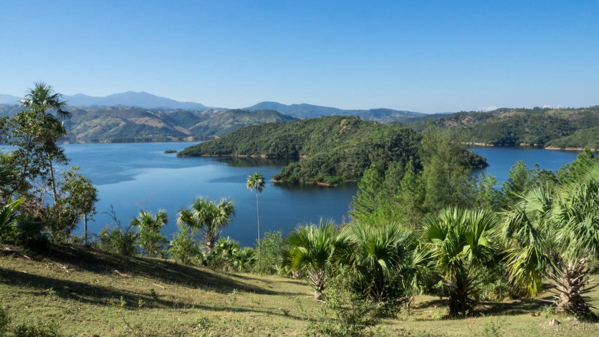 La presa de Monción, sobre el Río Mao.