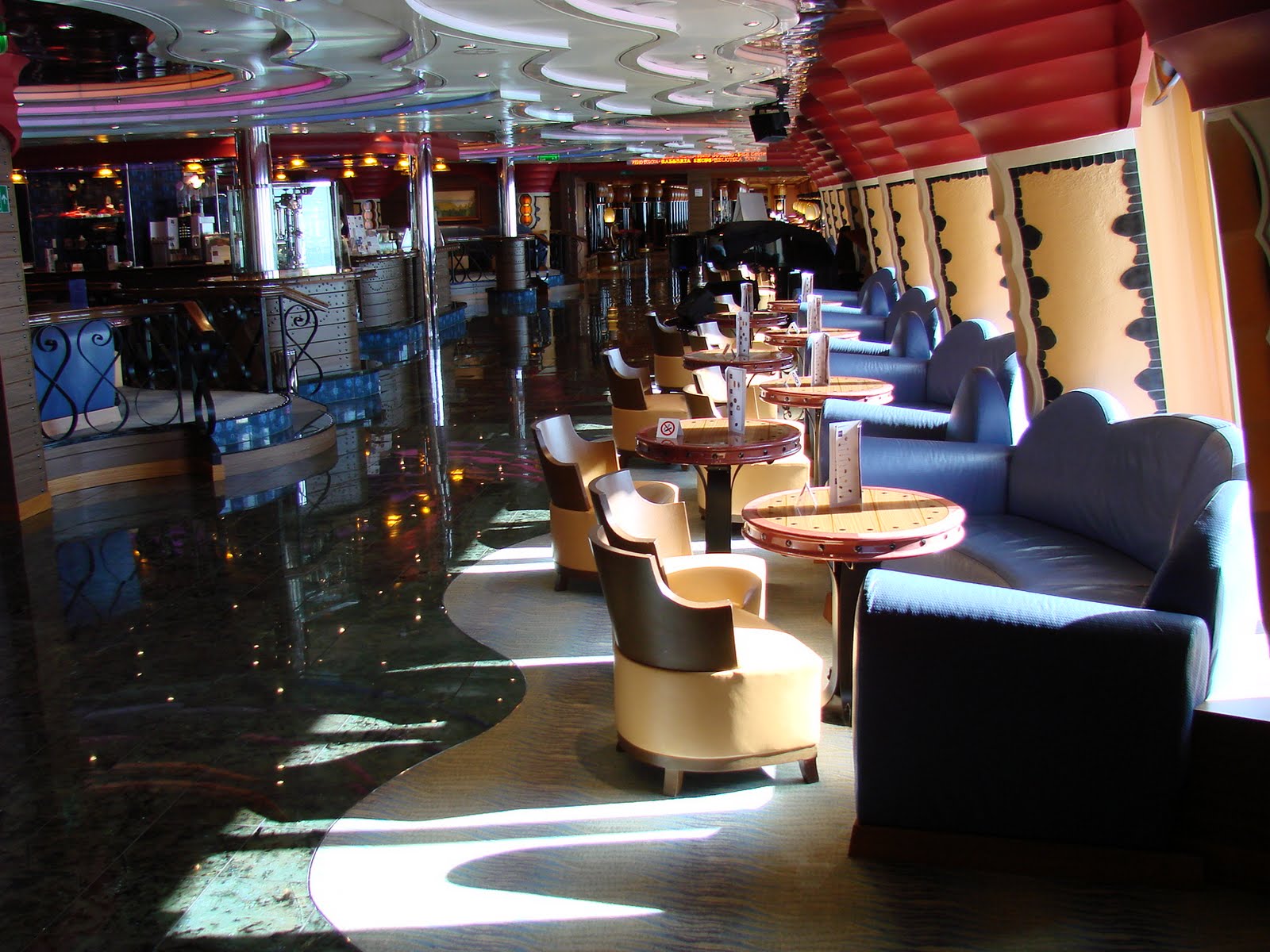 Wonderful Cruises: Fotos do interior do Costa Concordia